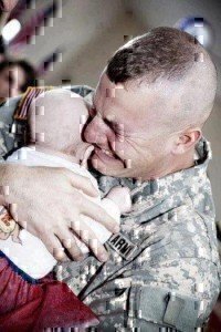 10 Romantic Military Photos You Will Love | Military Spouse