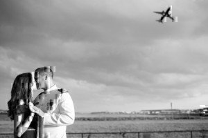 10 Romantic Military Photos You Will Love | Military Spouse