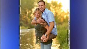 Photo Of Wife Carrying Her Double-Amputee Marine Husband Goes Viral ...
